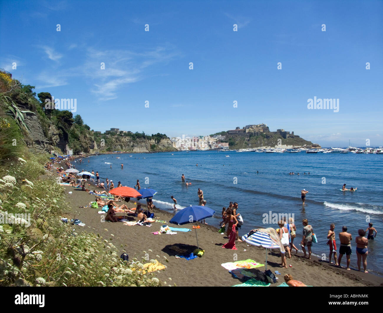Procida beach Banque de photographies et d’images à haute résolution ...