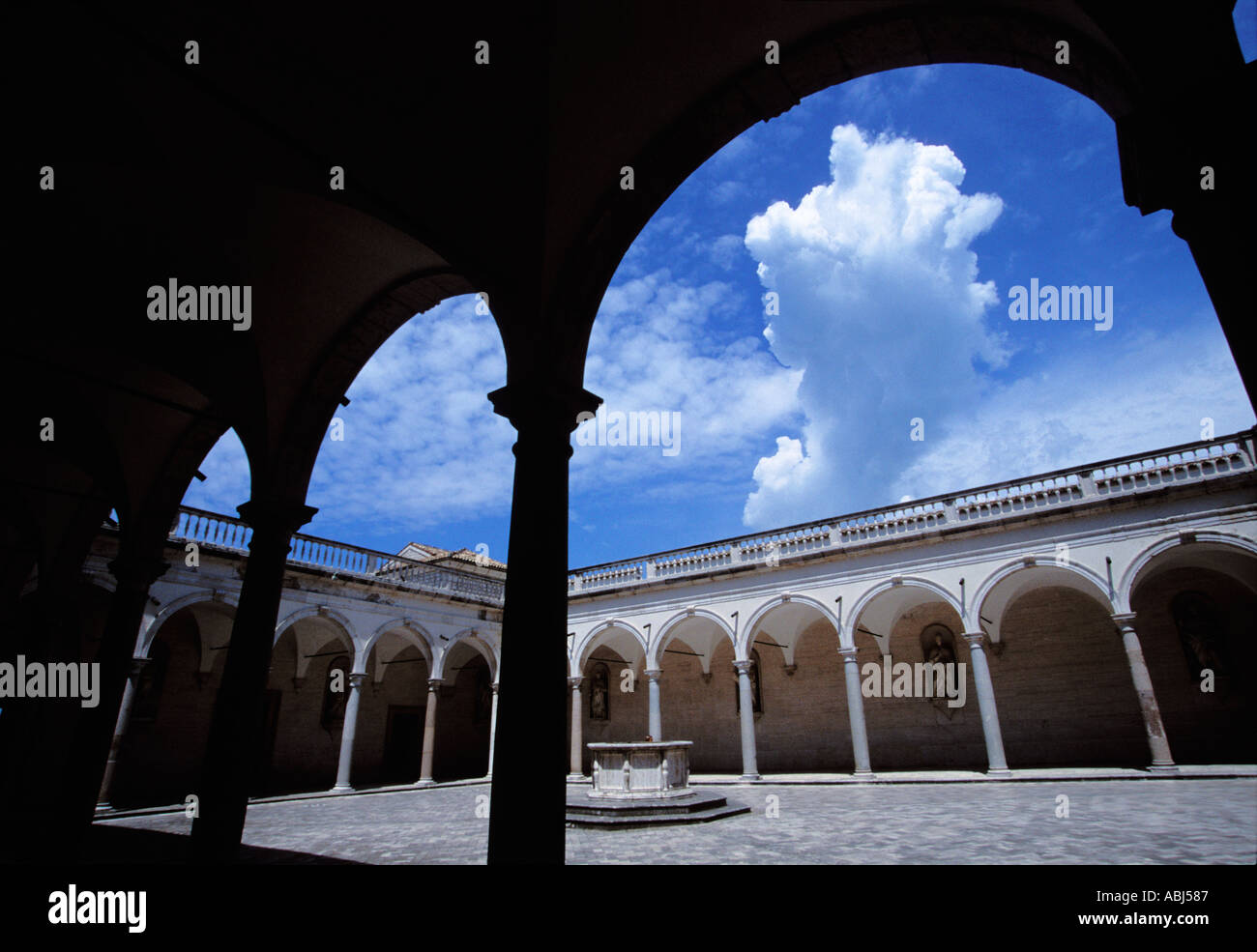 Montecassino abbey Banque de photographies et d’images à haute ...