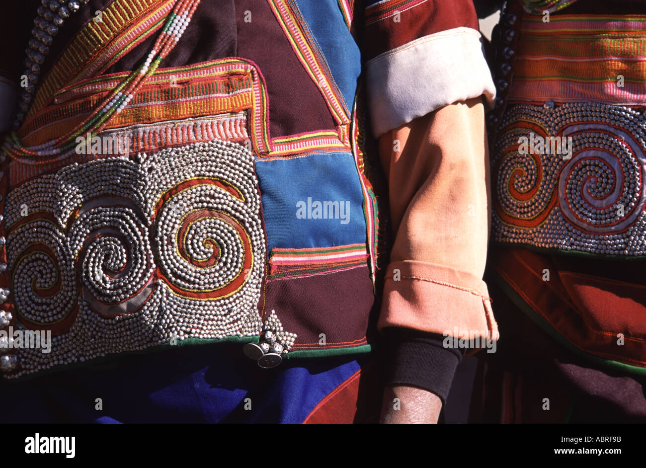 Hani dress in yunnan Banque de photographies et d’images à haute ...