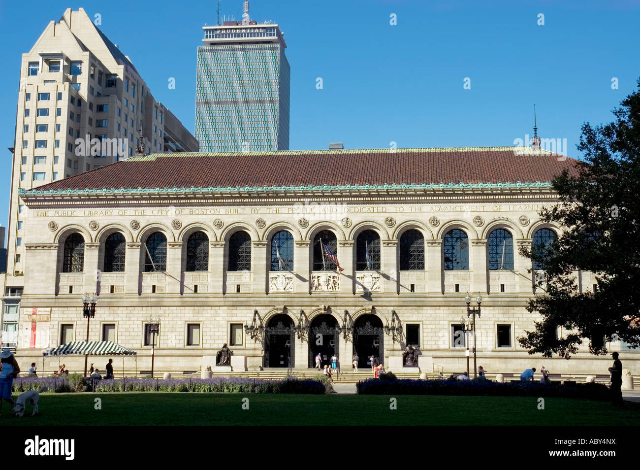 Boston public library facade Banque de photographies et d’images à ...