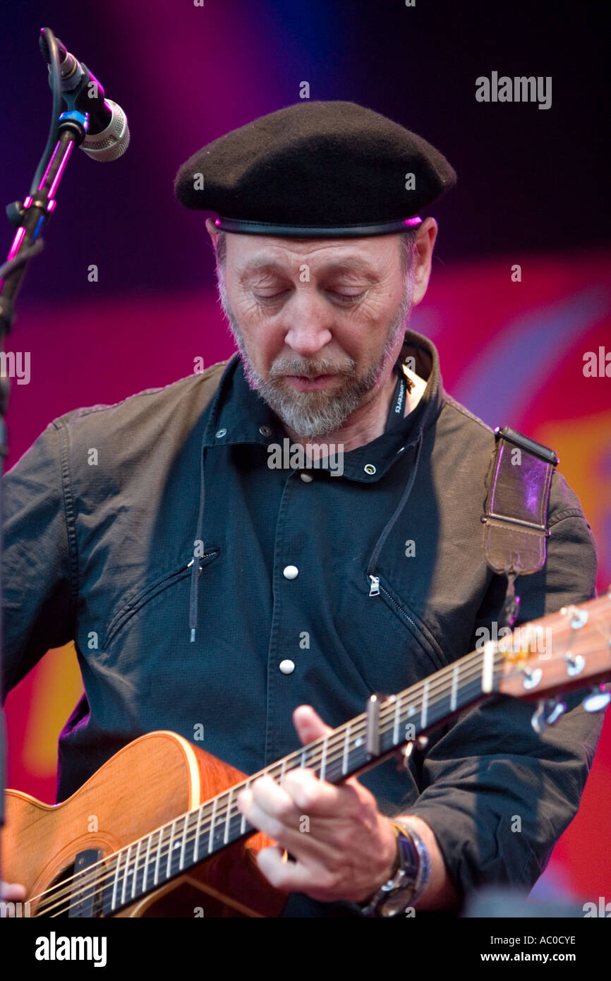Richard thompson musicien Banque de photographies et d’images à haute ...