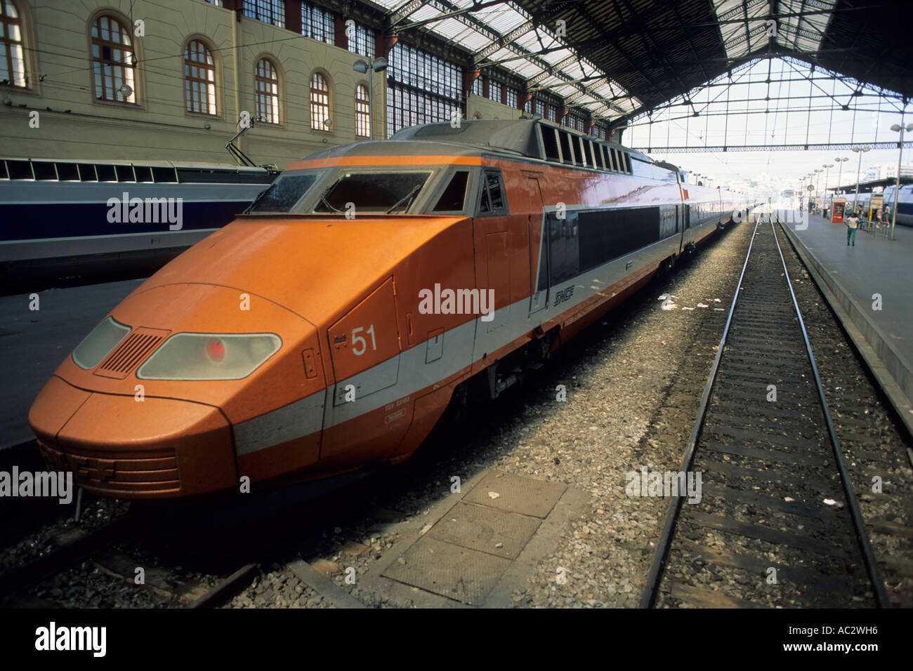 Sncf tgv sud est Banque de photographies et d’images à haute résolution - Alamy