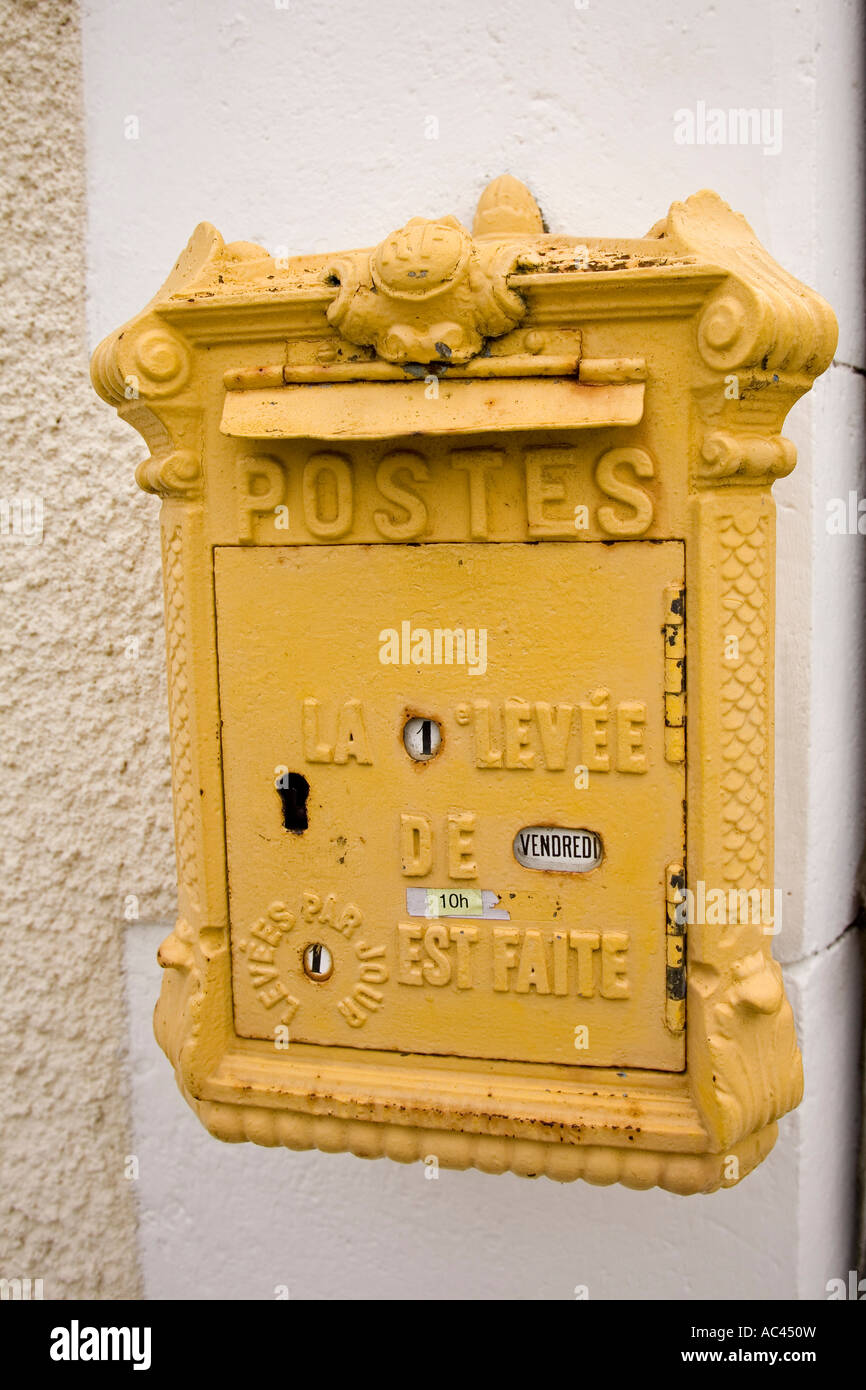 Poste aux Banque de photographies et d’images à haute résolution - Alamy