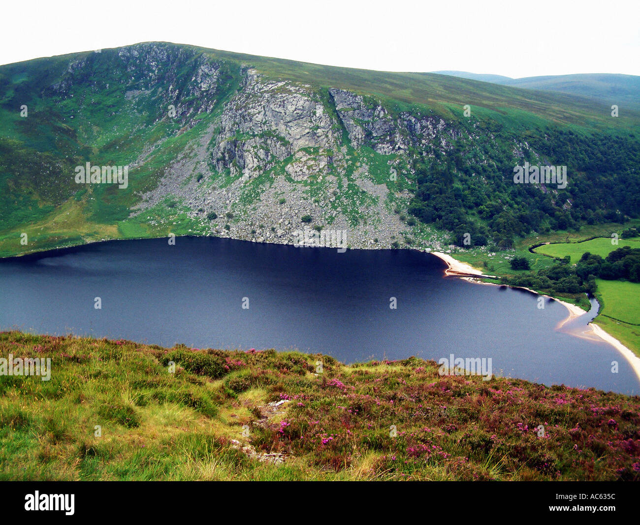 Luggala montagne Banque de photographies et d’images à haute résolution ...