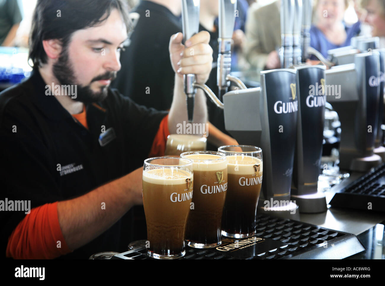 Guinness bar pump Banque de photographies et d’images à haute ...