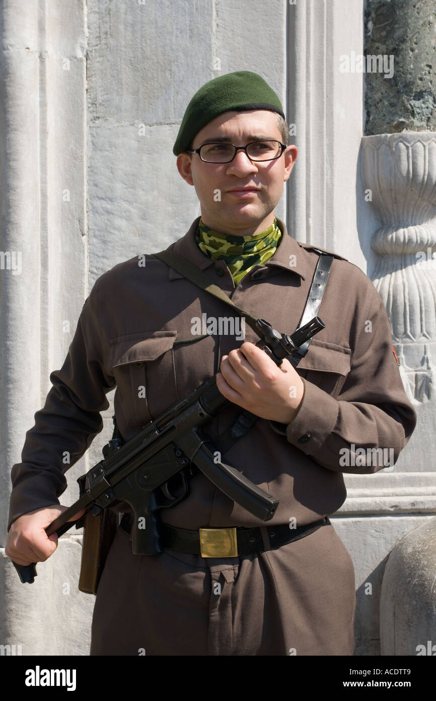 Turkish guard Banque de photographies et d’images à haute résolution ...