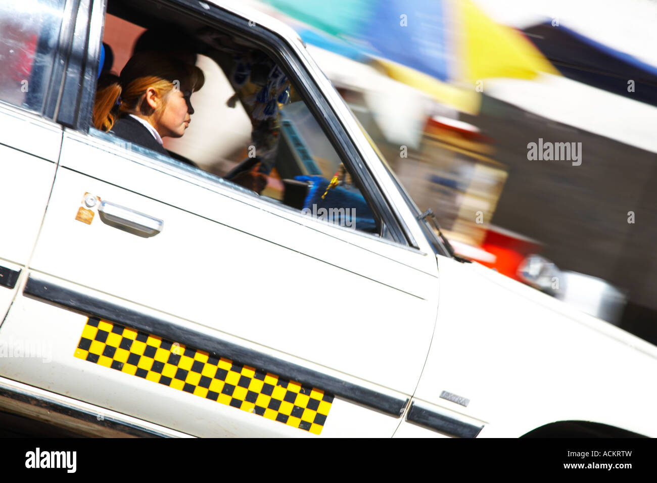 Taxi blanco Banque de photographies et d’images à haute résolution - Alamy