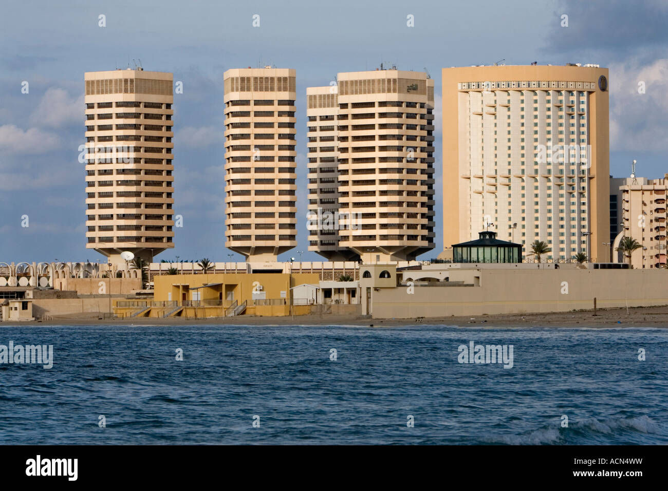 Tripoli libya dhat al imad Banque de photographies et d’images à haute ...