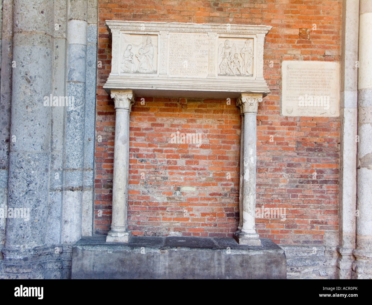 Basilique sainte ambroise de milan Banque de photographies et d’images ...