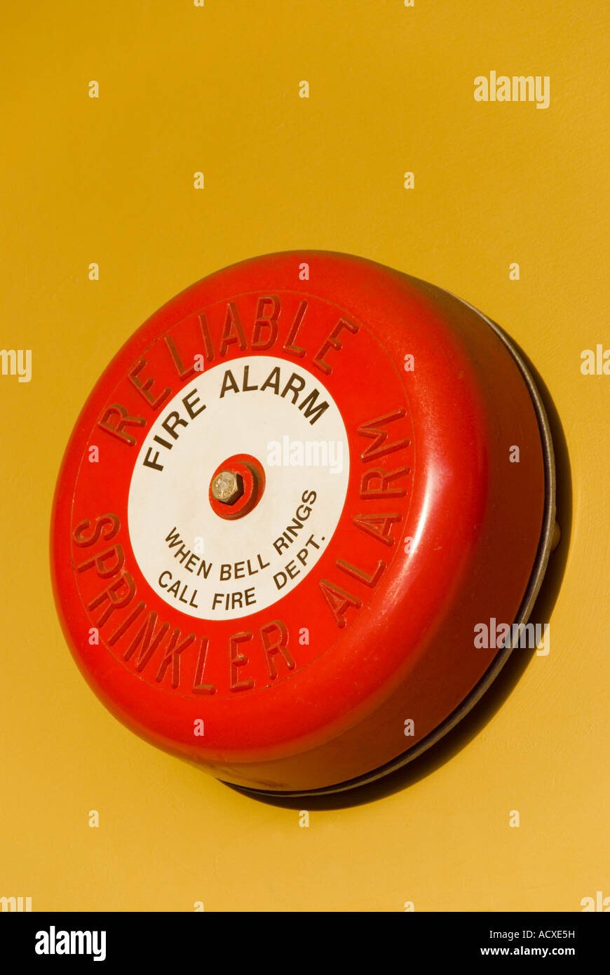 Cloche d'alarme incendie Banque de photographies et d’images à haute ...