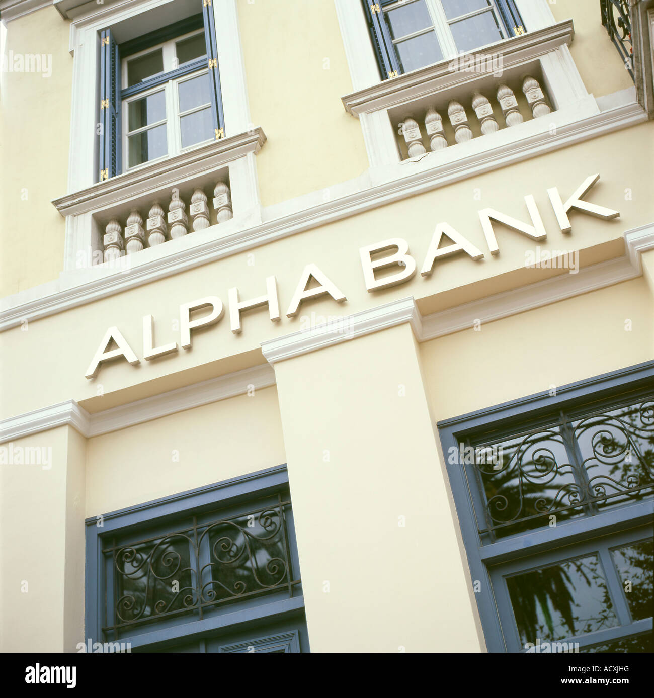 Alpha bank sign Banque de photographies et d’images à haute résolution ...
