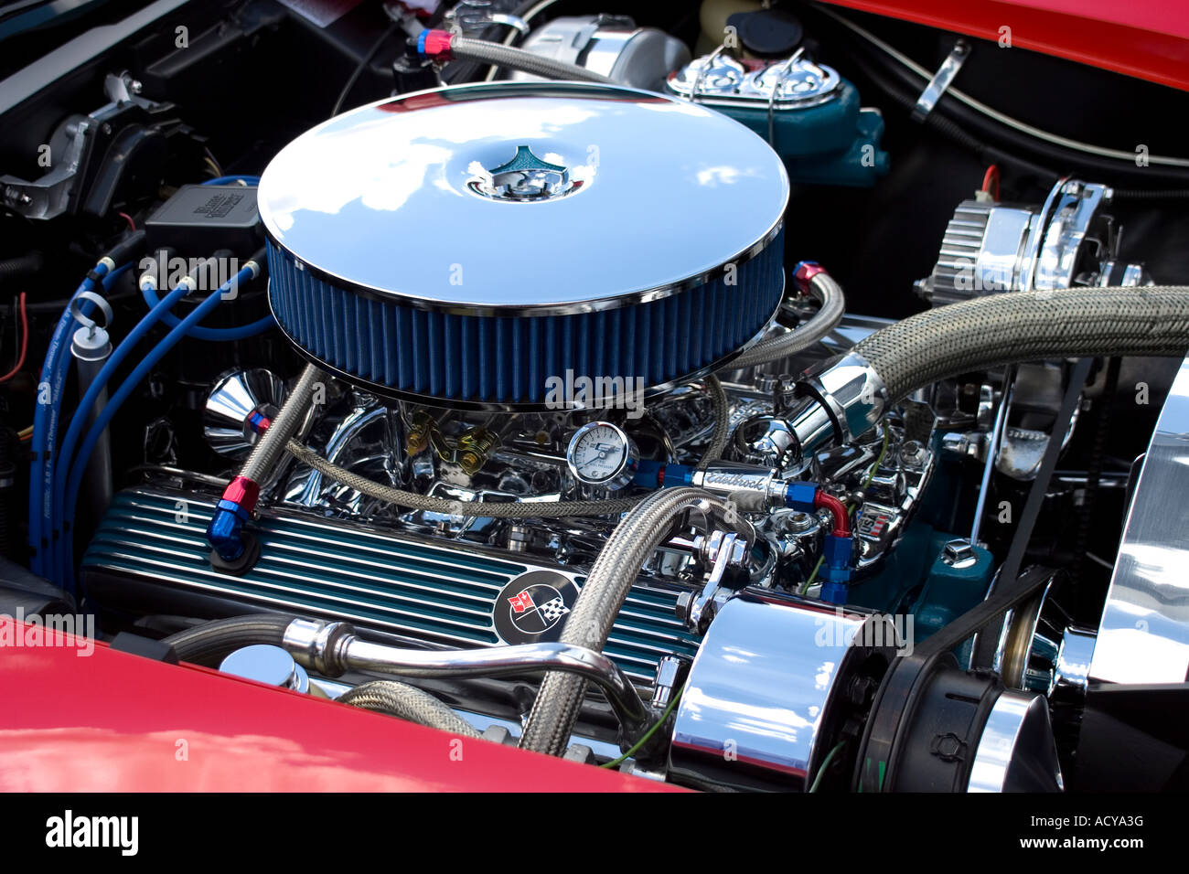Voiture v8 moteur moteur automobile Banque de photographies et d’images ...