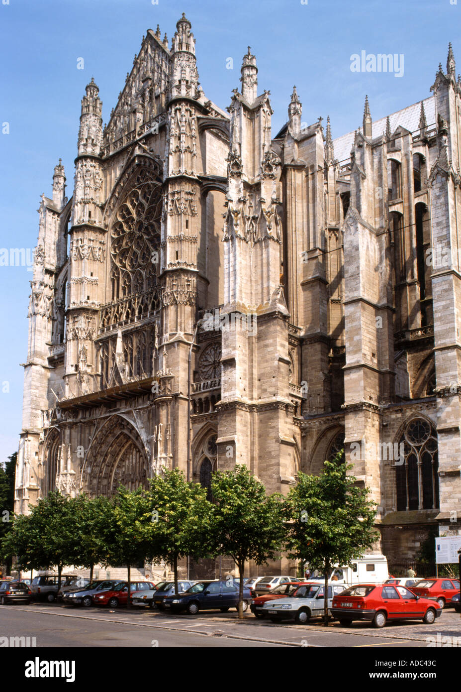 Cathédrale de beauvais Banque de photographies et d’images à haute ...