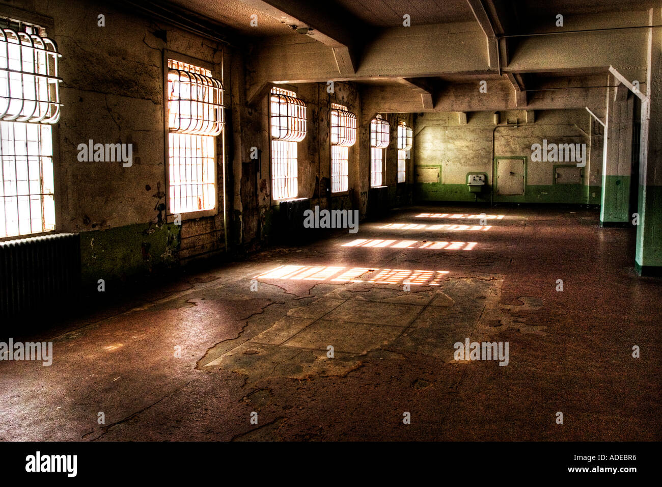 Cantine prison Banque de photographies et d’images à haute résolution ...