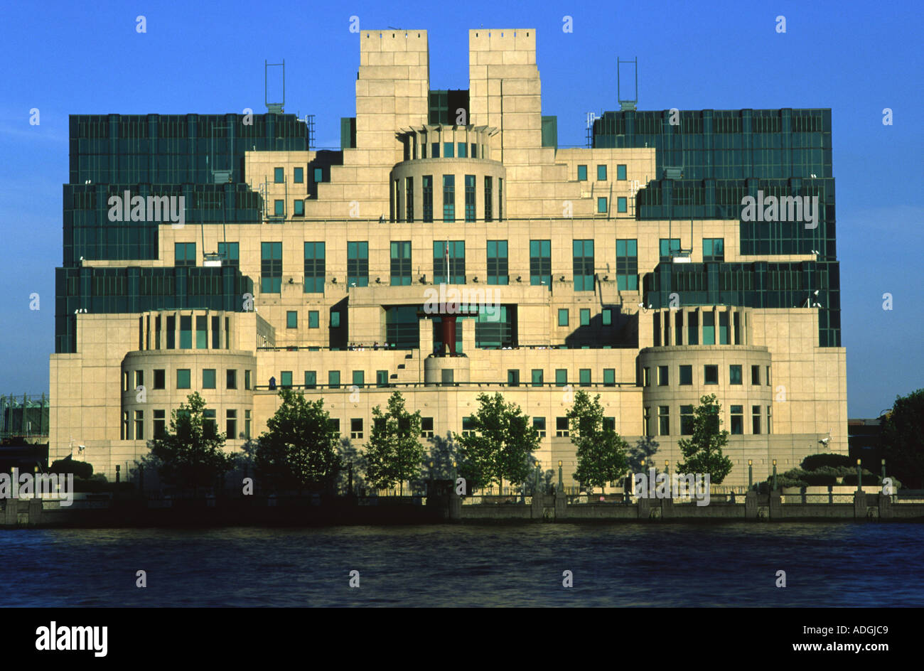 Mi5 building Banque de photographies et d’images à haute résolution - Alamy