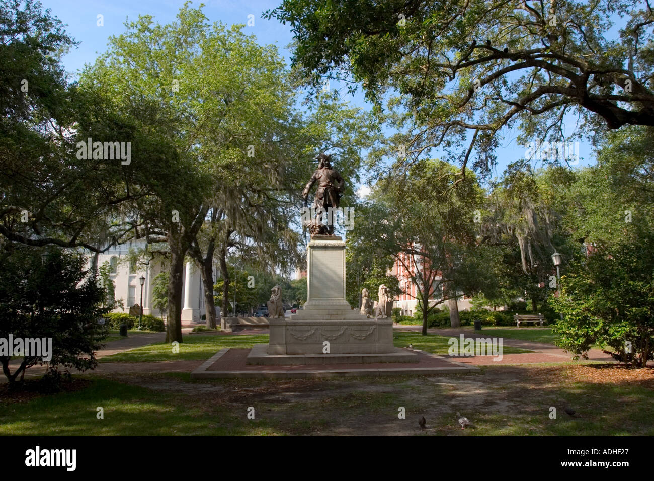 James oglethorpe statue Banque de photographies et d’images à haute ...