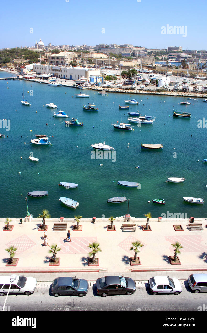 Sliema malta seafront promenade Banque de photographies et d’images à ...