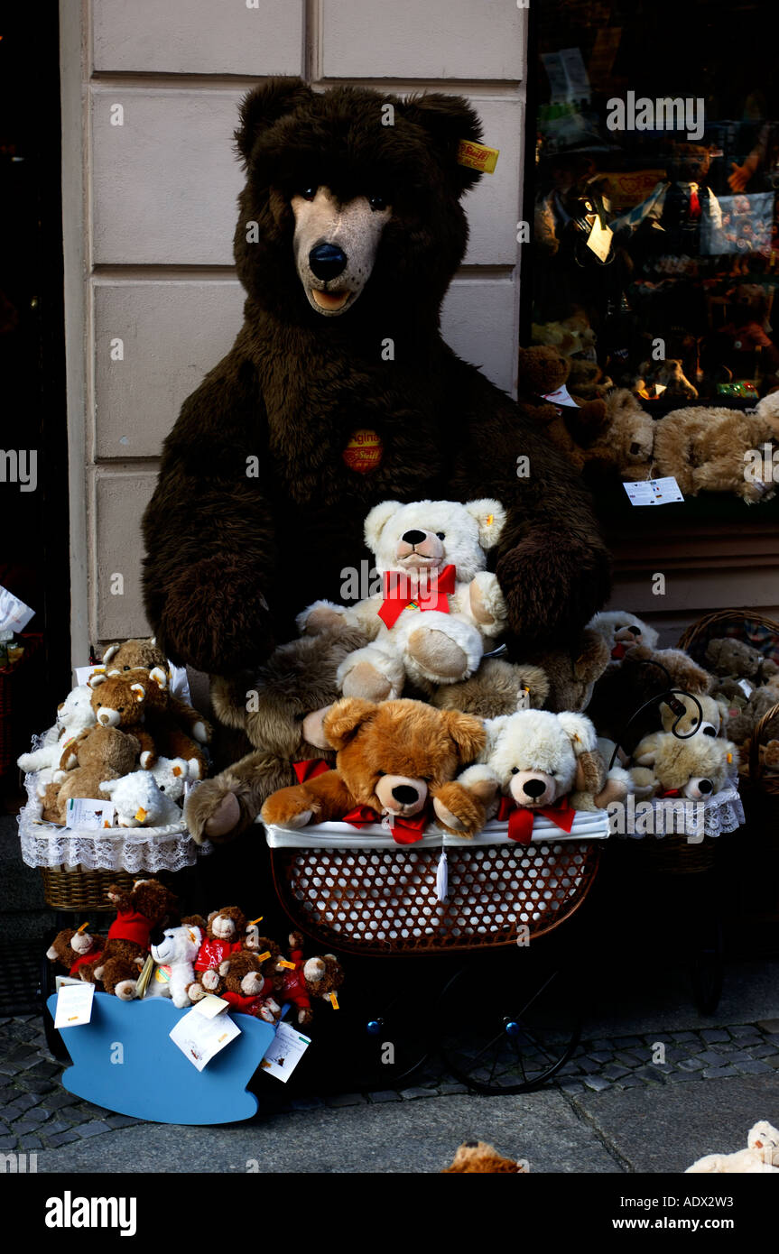 L'ours de Berlin est le symbole de la ville Photo Stock - Alamy