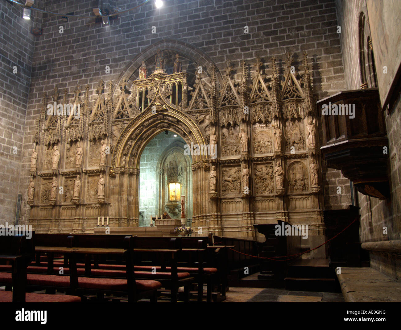 Le Saint Calice Chapelle. Sainte Marie de Valence Basilique-cathédrale ...