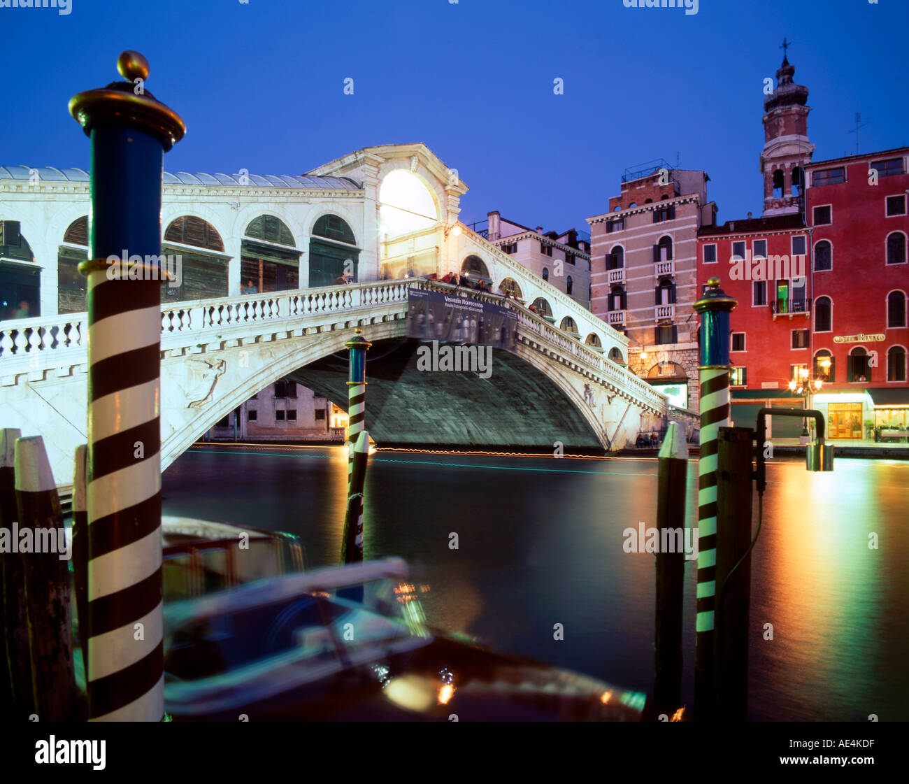 Pont du rialto Banque de photographies et d’images à haute résolution ...