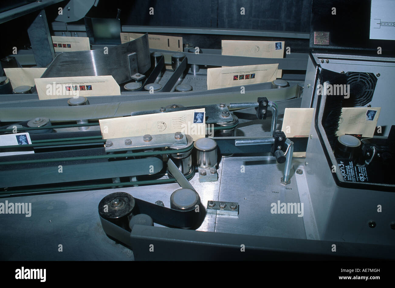 Letter sorting machine Banque de photographies et d’images à haute ...