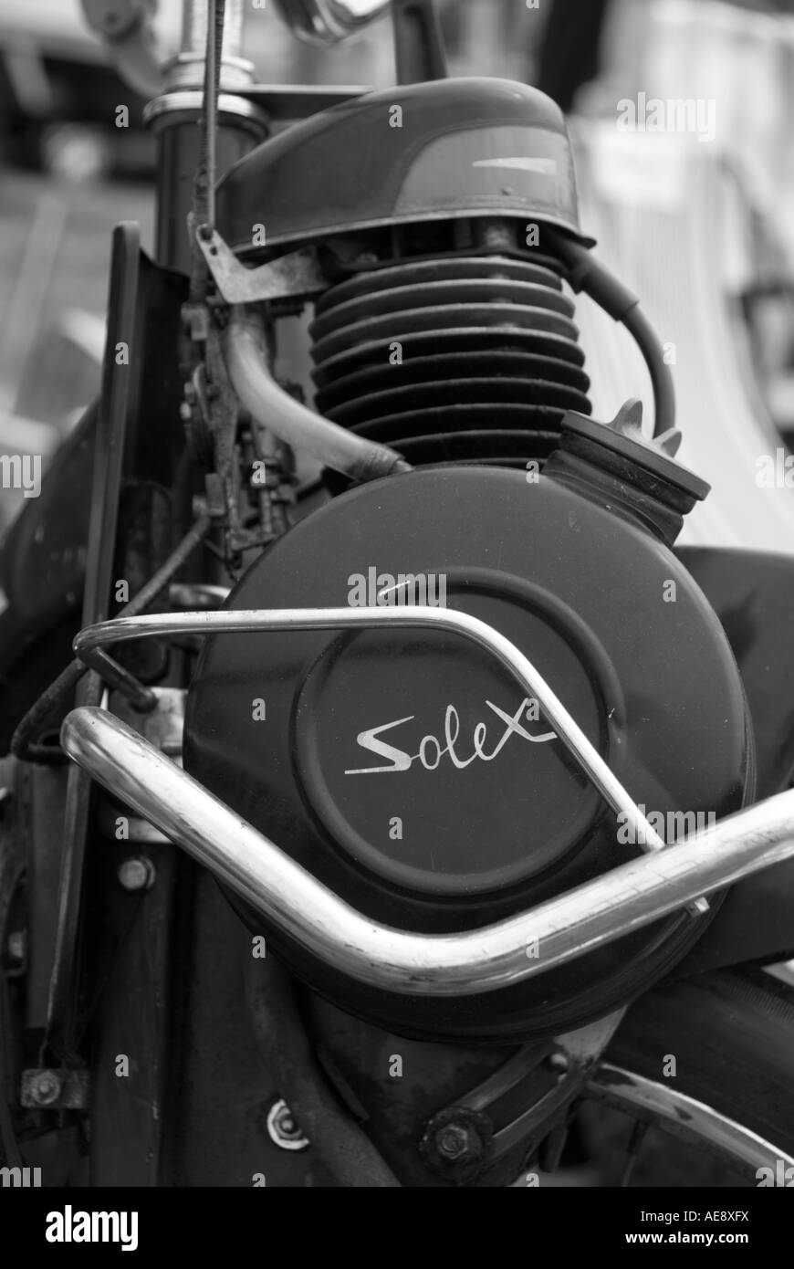 Vélo solex Banque de photographies et d’images à haute résolution - Alamy