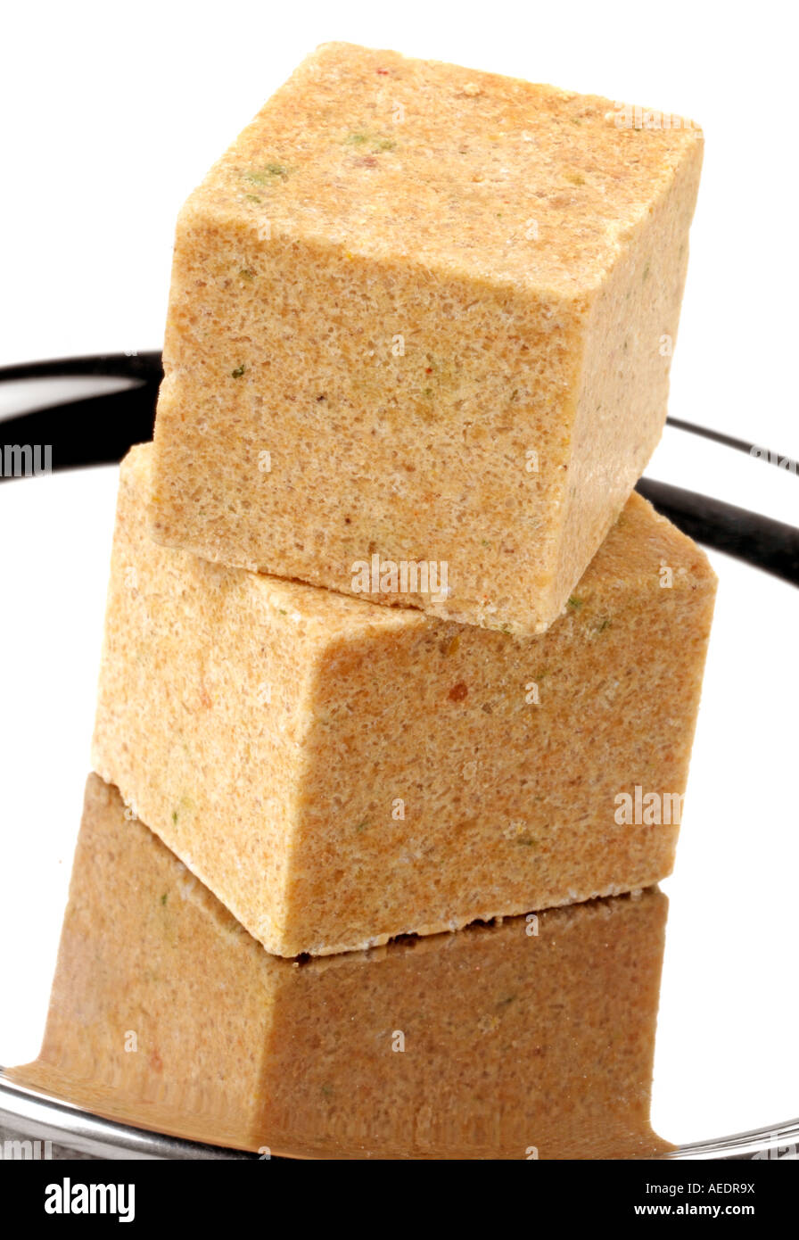 Chicken bouillon stock cube Banque de photographies et d’images à haute ...