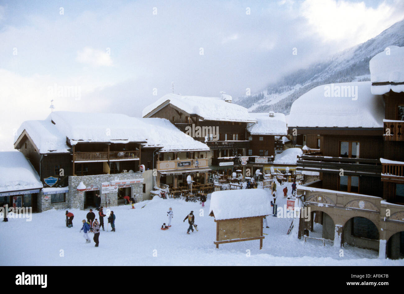 Valmorel village Banque de photographies et d’images à haute résolution ...