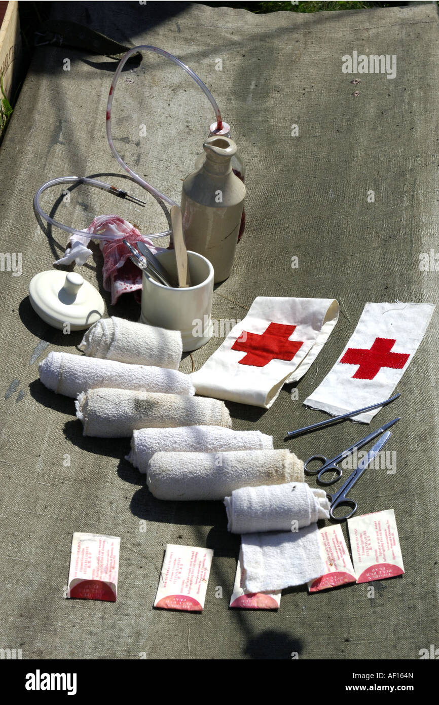 Ww2 medical equipment Banque de photographies et d’images à haute ...