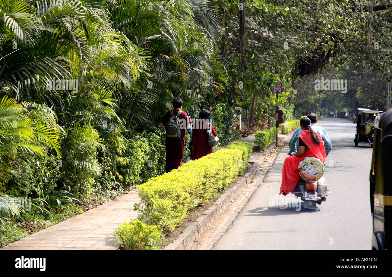 Osho ashram Banque de photographies et d’images à haute résolution - Alamy