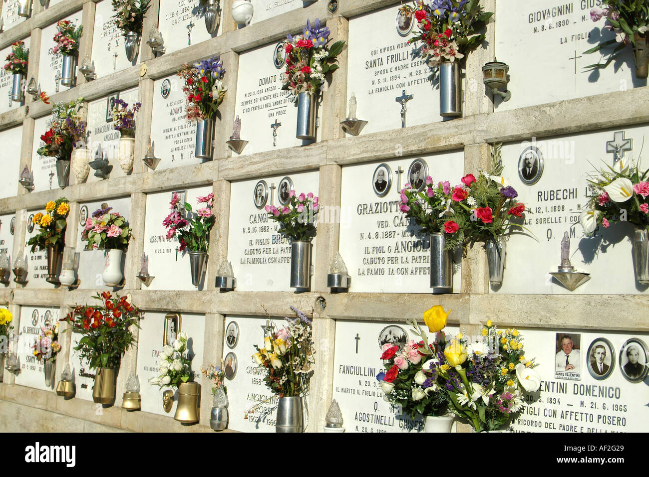 Italian cemetery Banque de photographies et d’images à haute résolution ...