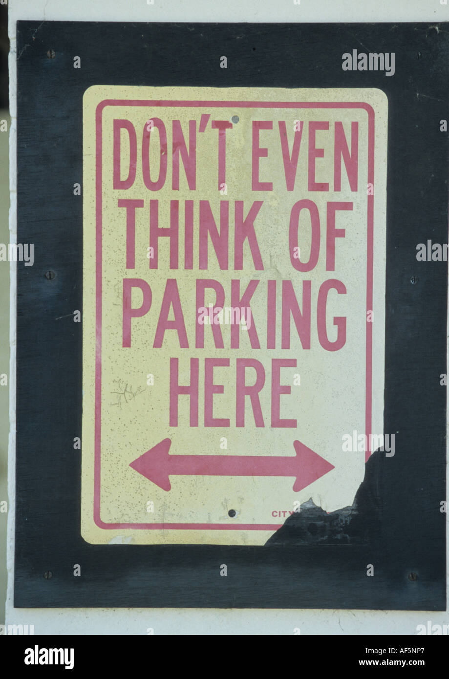 Humorous no parking sign Banque de photographies et d’images à haute ...
