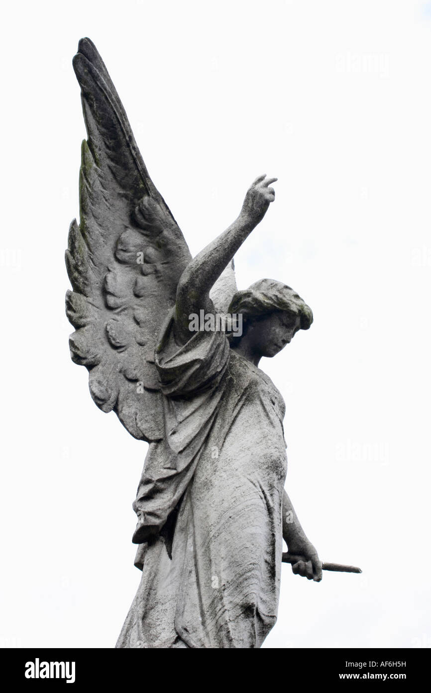 Statue de pierre d'ange Banque de photographies et d’images à haute ...