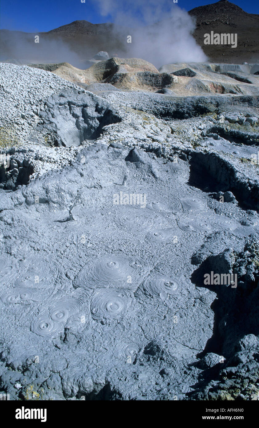 Volcan de boue Banque de photographies et d’images à haute résolution ...