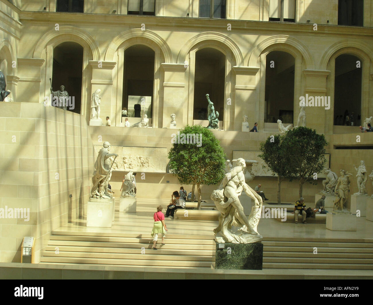 Cour puget louvre museum paris Banque de photographies et d’images à ...