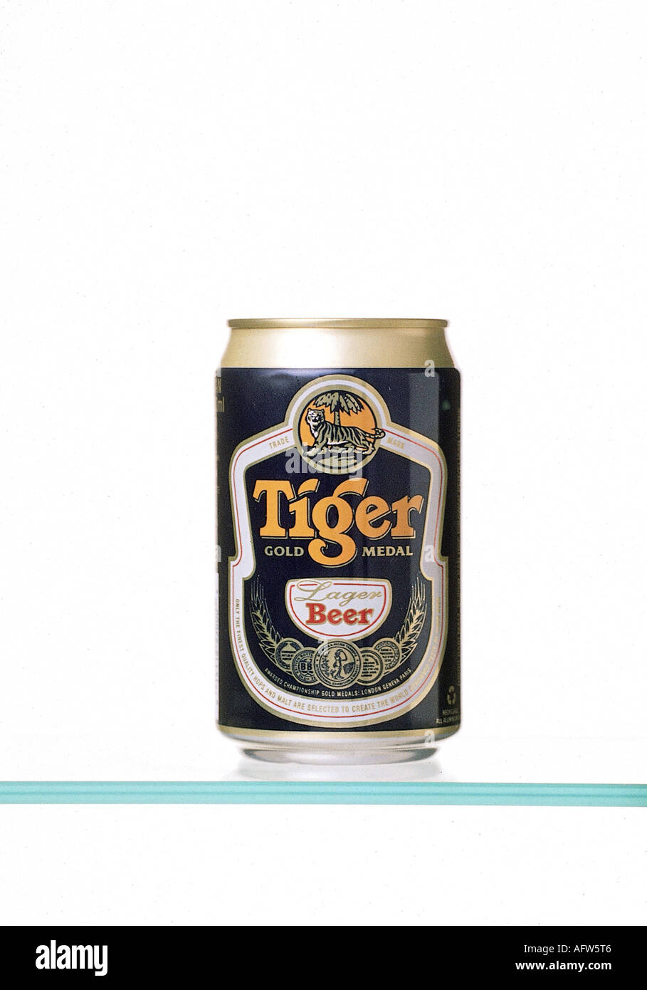 Tiger beer tiger lager tiger Banque d'images détourées - Alamy