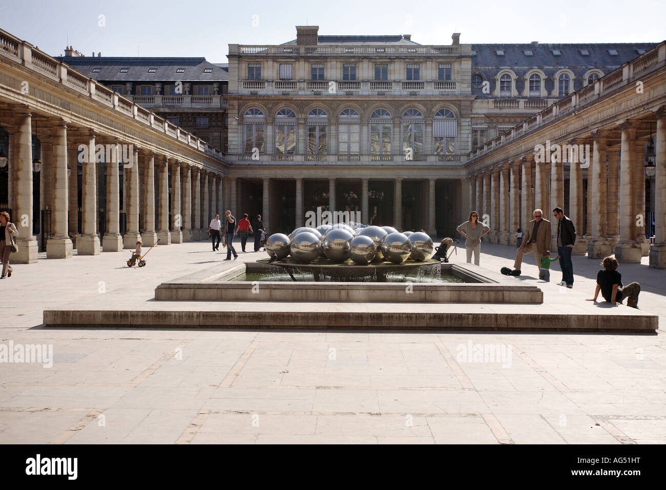 Palais royal palais cardinal Banque de photographies et d’images à ...