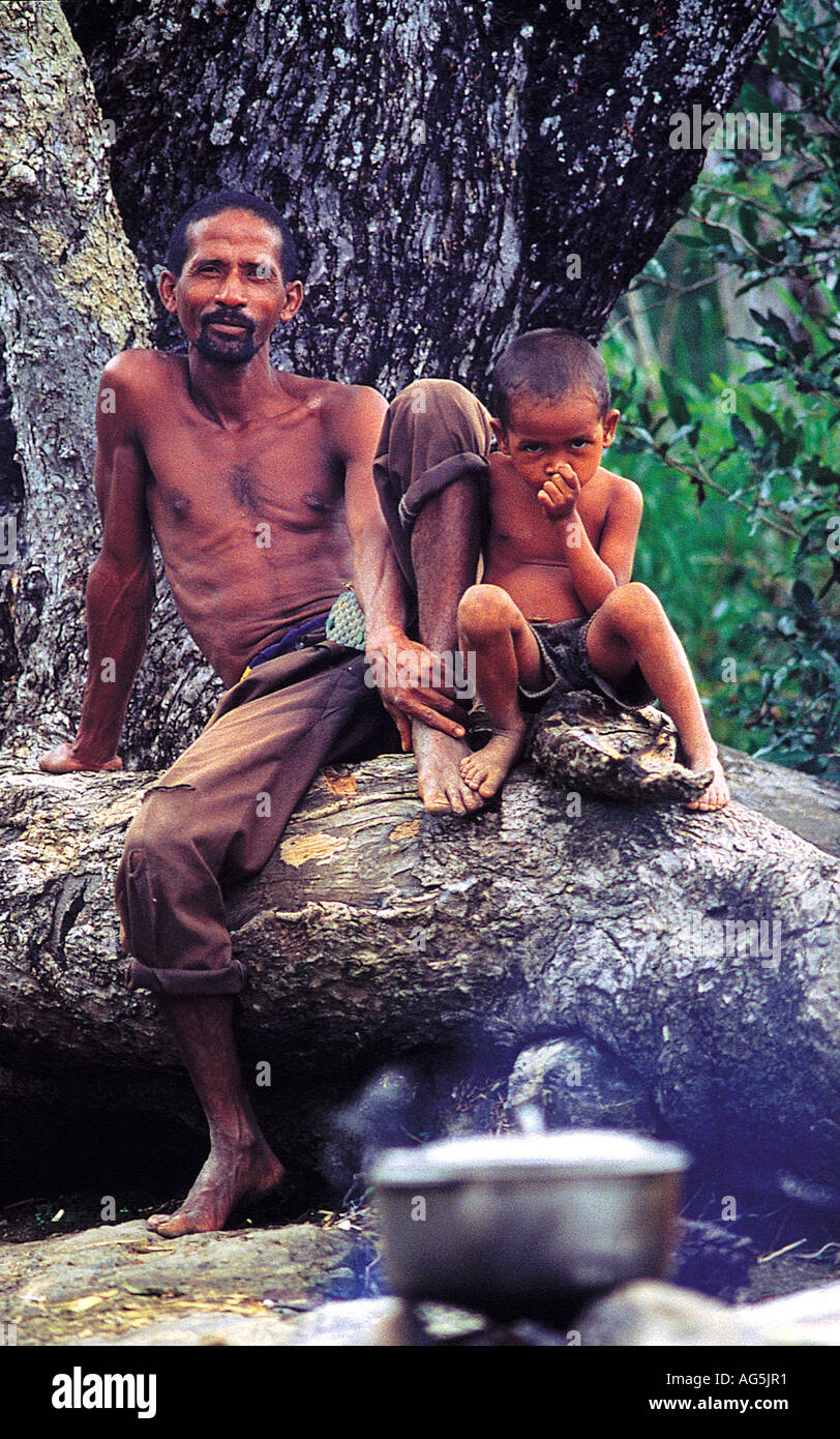 Camp malgache Banque de photographies et d’images à haute résolution ...