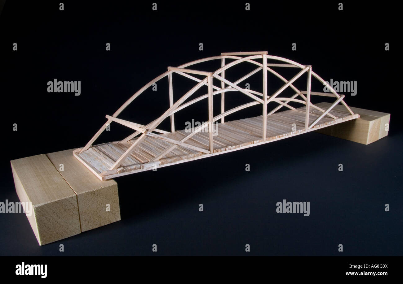 Modèle en balsa Bridge Photo Stock - Alamy