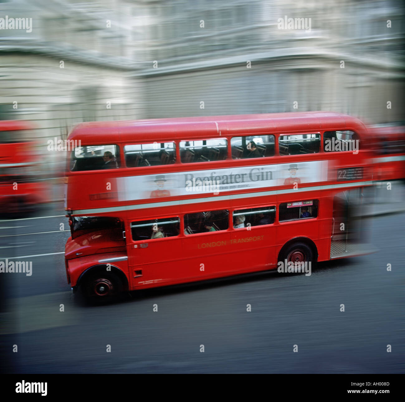 Bus en angleterre Banque de photographies et d’images à haute ...