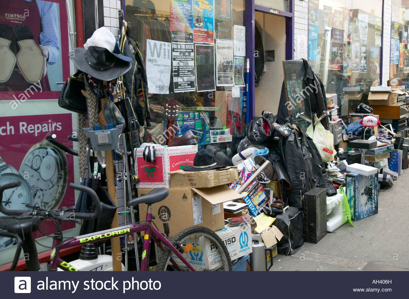 Bric A Brac Banque d'image et photos - Alamy