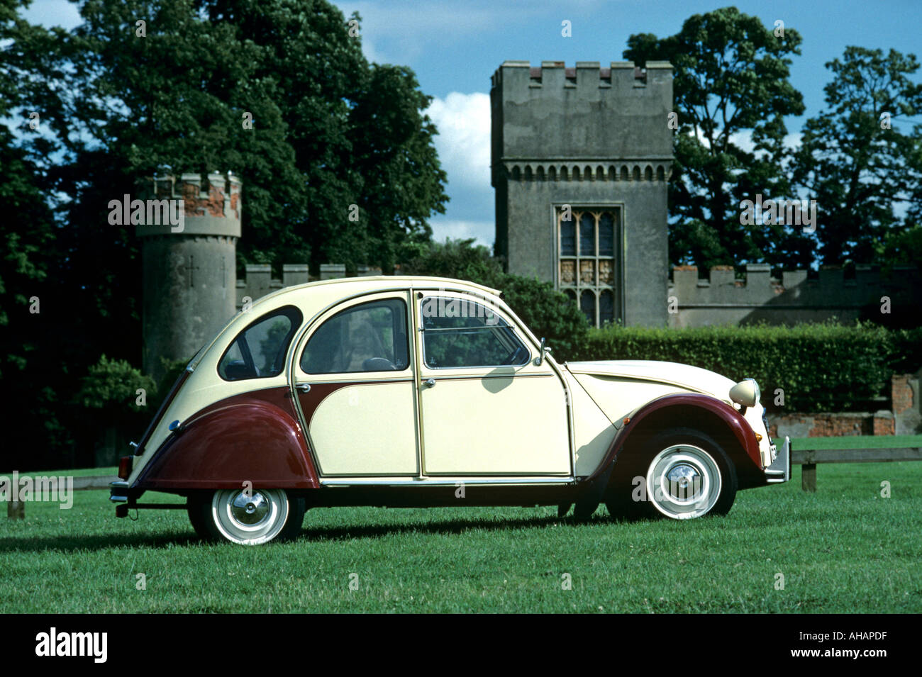 Citroen 2cv dolly Banque de photographies et d’images à haute ...