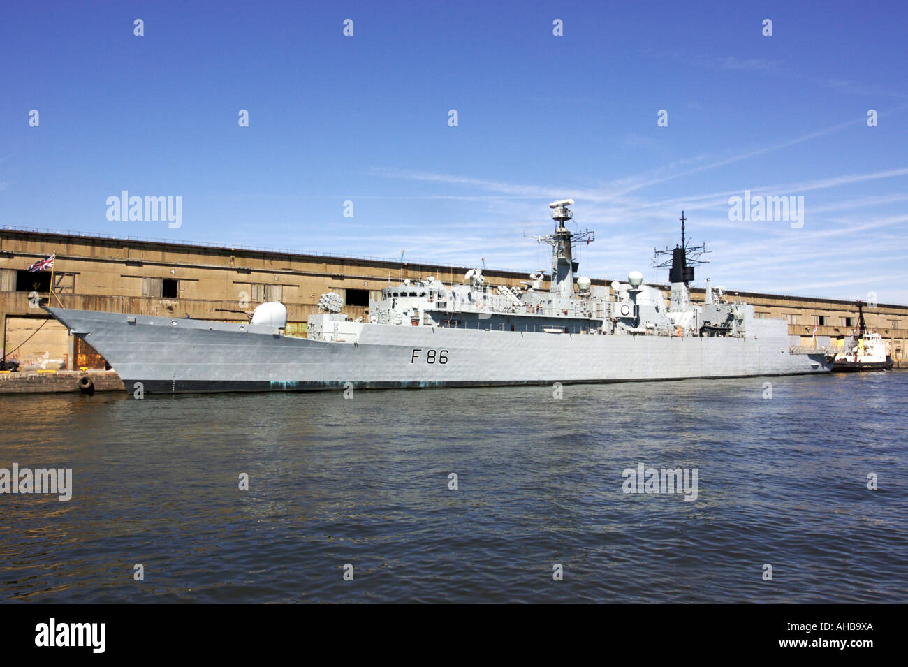 Warship vessel hms mersey Banque de photographies et d’images à haute ...