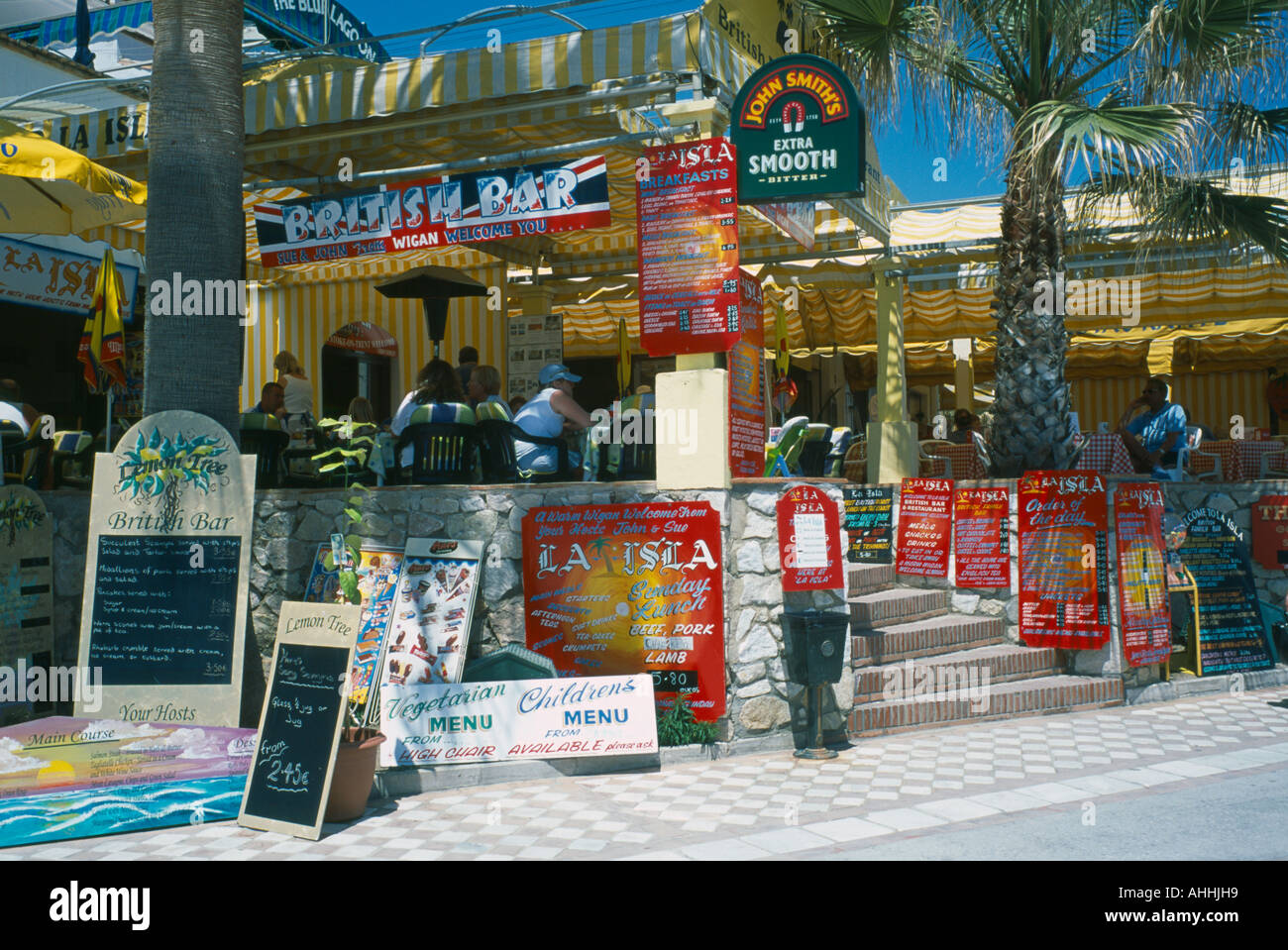 Benalmadena spain restaurant Banque de photographies et d’images à ...