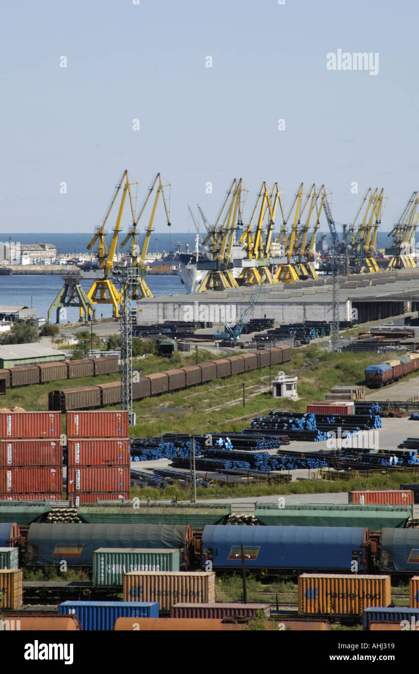 Cargo terminal landing stage Banque de photographies et d’images à ...