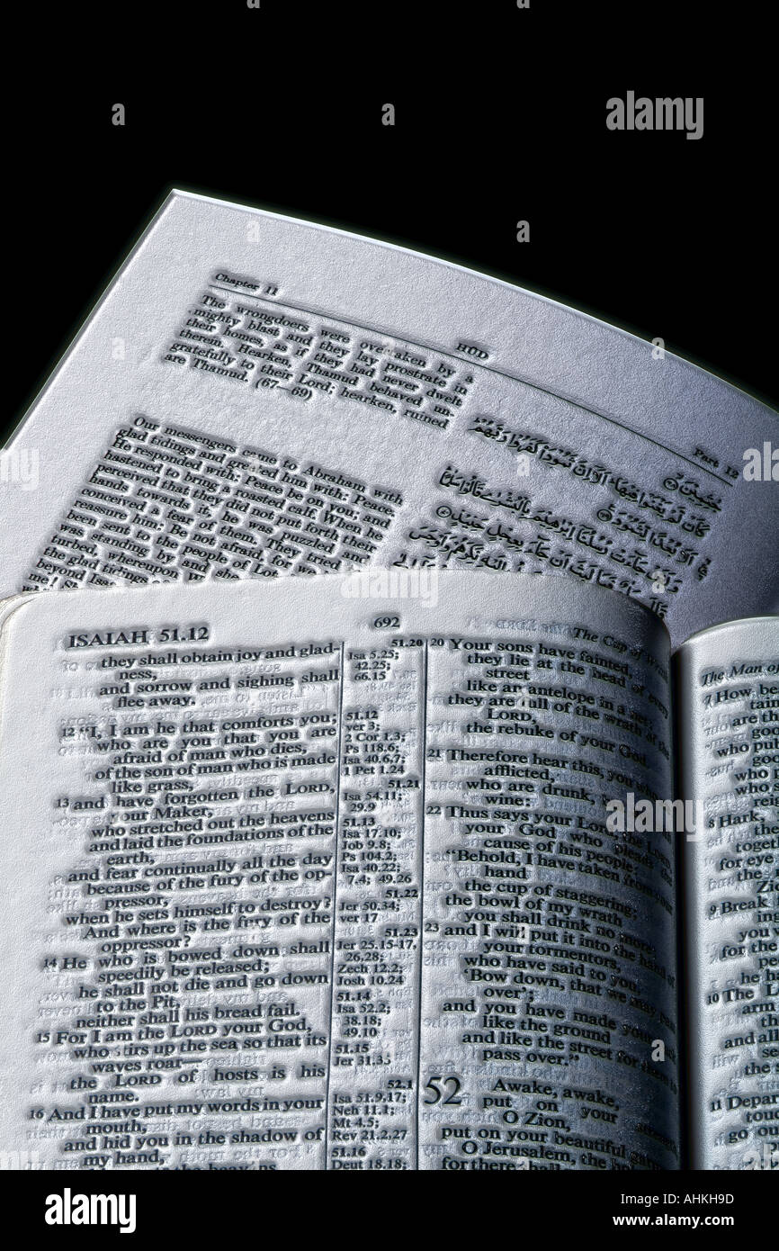 Bible et coran Banque de photographies et d’images à haute résolution ...