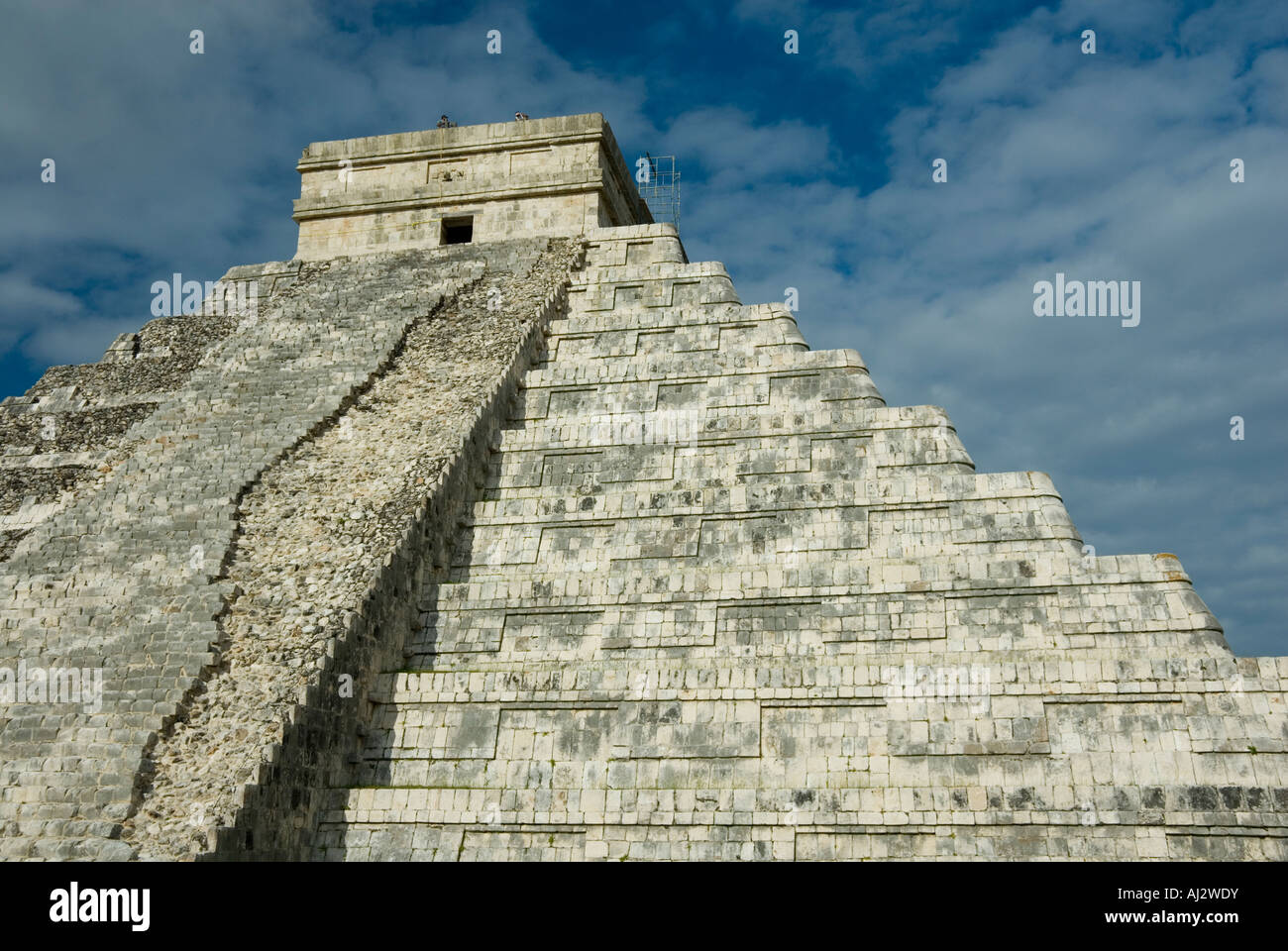 El Castillo Pyramide de Kukulcán Chichen Itza ruines Maya Toltèque Péninsule du Yucatan Mexique ...