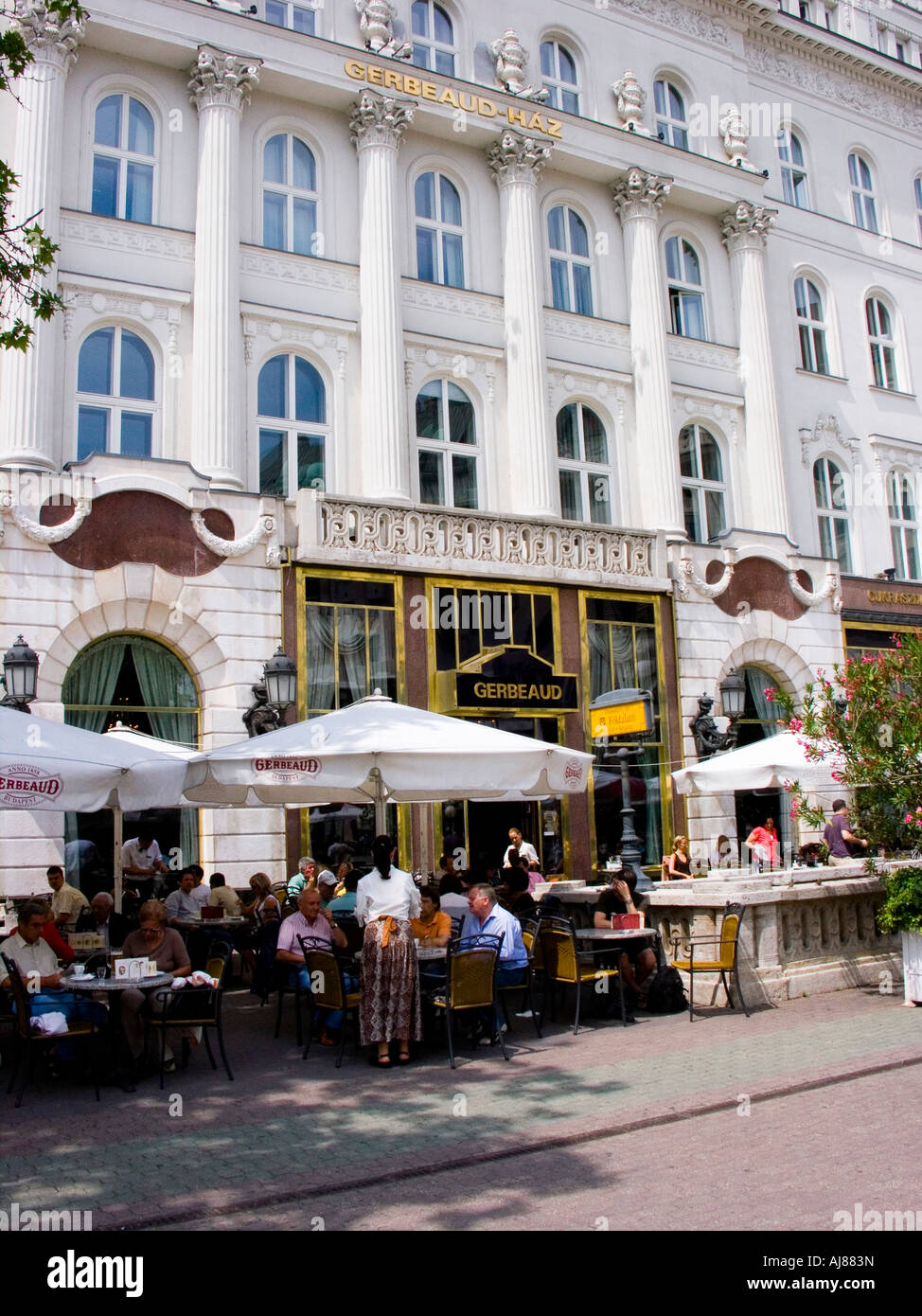 Gerbeaud house Banque de photographies et d’images à haute résolution ...