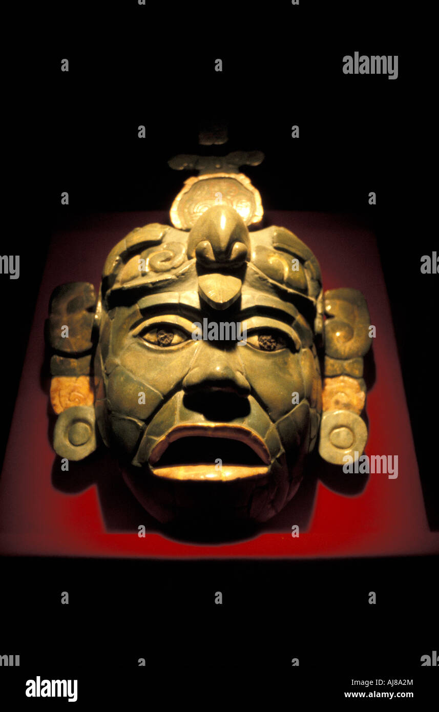 Masque de jade mayas de Tikal, Musée National d'archéologie, Guatemala ...