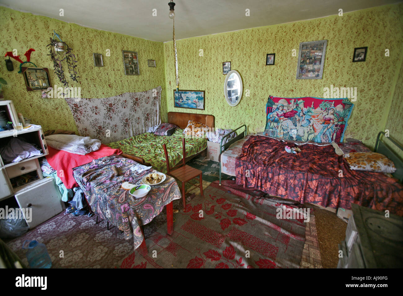 Poverty house interior Banque de photographies et d’images à haute ...